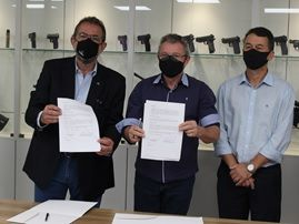 Taurus vai expandir fábrica em São Leopoldo, no Rio Grande do Sul ...